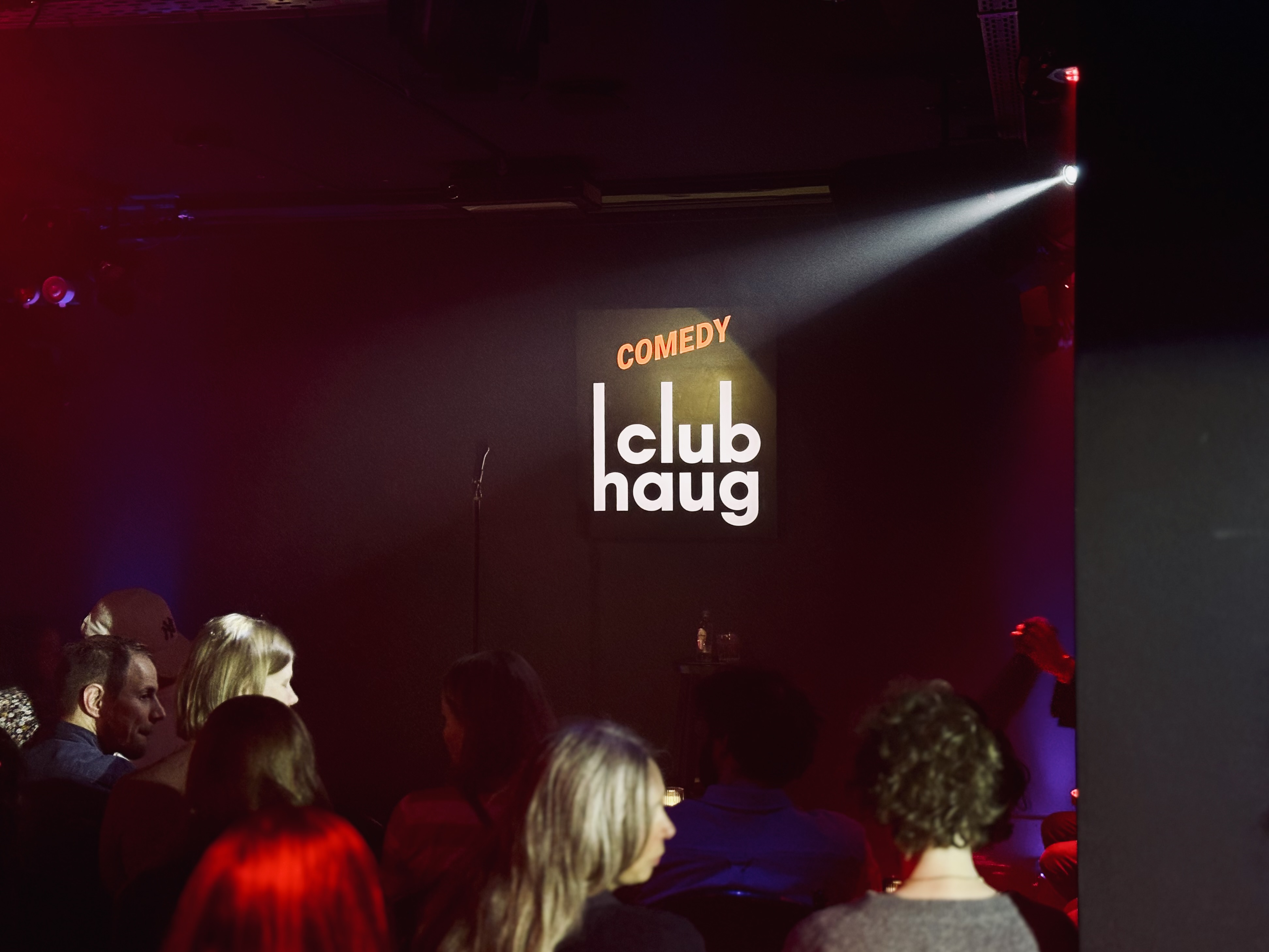 Stand-up Comedy in Rotterdam: Club Haug – Een avondje huilen van het ...