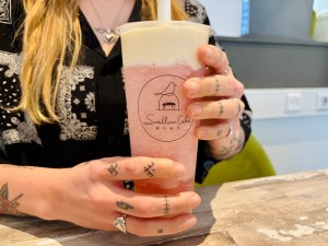 Swallow Cake: Aziatische bakkerij met de leukste taartjes en lekkere boba drankjes ...