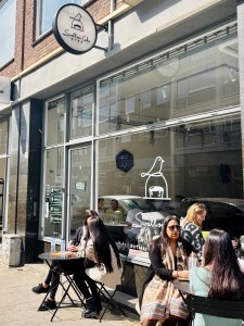 Swallow Cake: Aziatische bakkerij met de leukste taartjes en lekkere boba drankjes ...